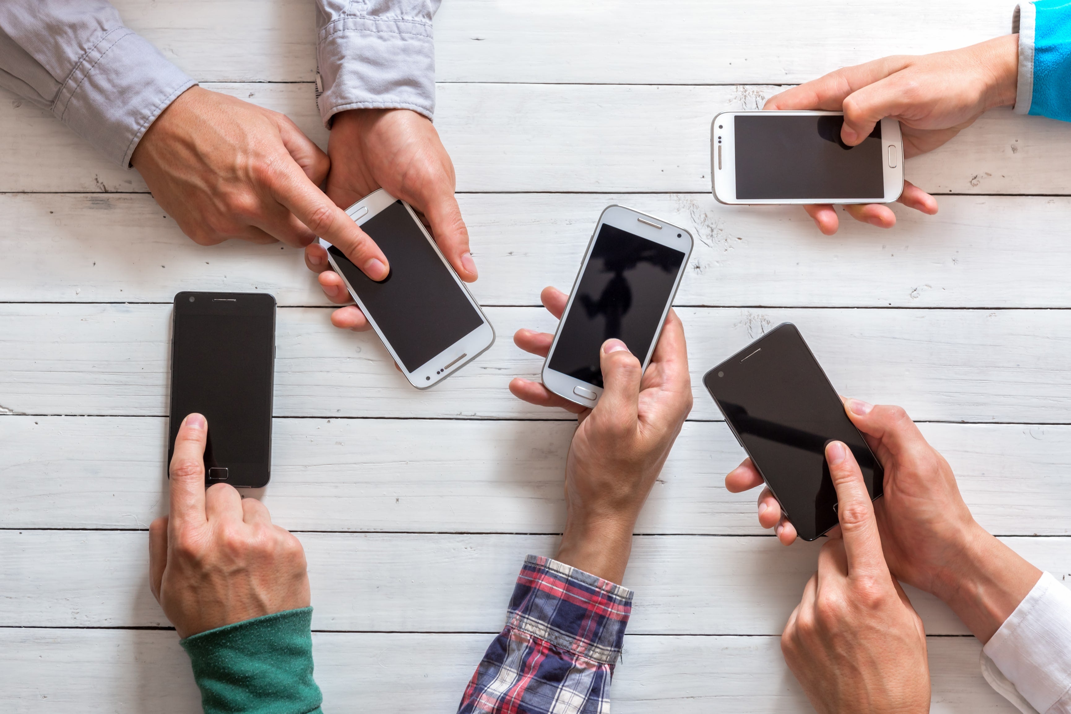 Folii din Silicon Privacy, Transparente sau Mate pentru orice telefon